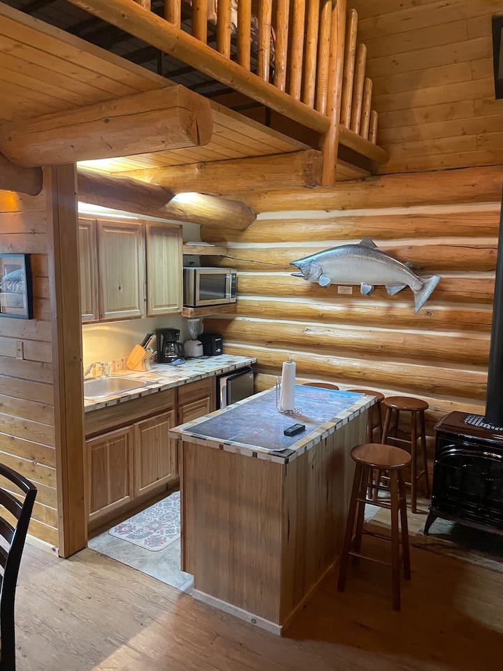 Johnie's Fish Camp - Sterling, AK