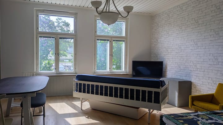 Wooden Row House Apartment Near The Center - Turku