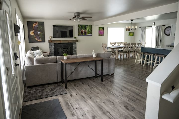Mendenhall Valley Home - Juneau, AK