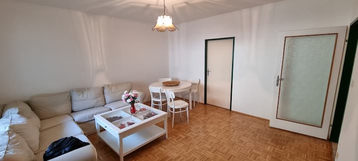 Vienna Apartment Nearby Airport - Vienna Schwechat Airport (VIE)