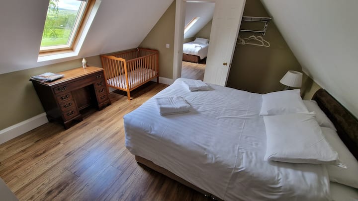 The Courtyard Kilshaning - Family Room - Fermoy