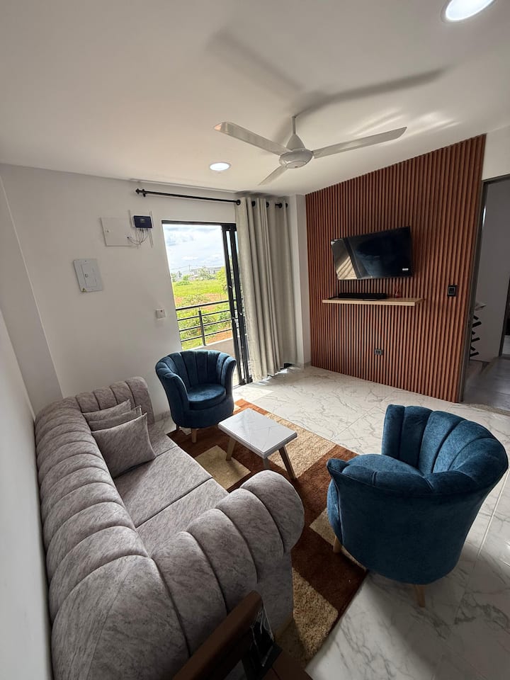 Royal Loft (302) - Caucasia