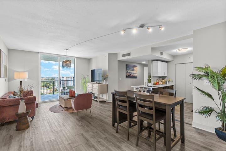 2bed/2bath 12mins Walking To Jackson Mem Hospital - Miami, FL