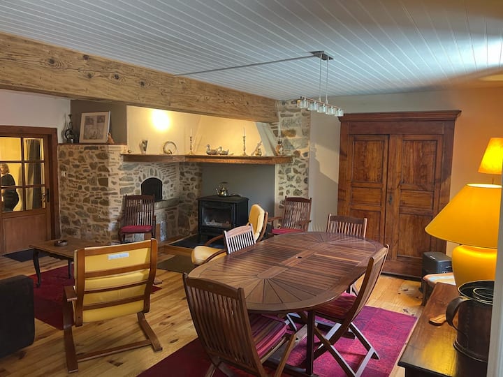 Maison En Pierres - Pays Cathare - 몽벨