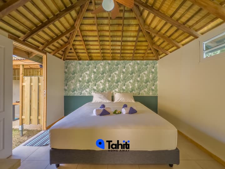 Fare Na'ina'i Bungalow W A Pool - Tahiti