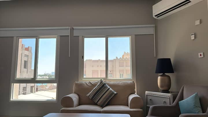 Awesome Bright&indpendent Studio - Qatar