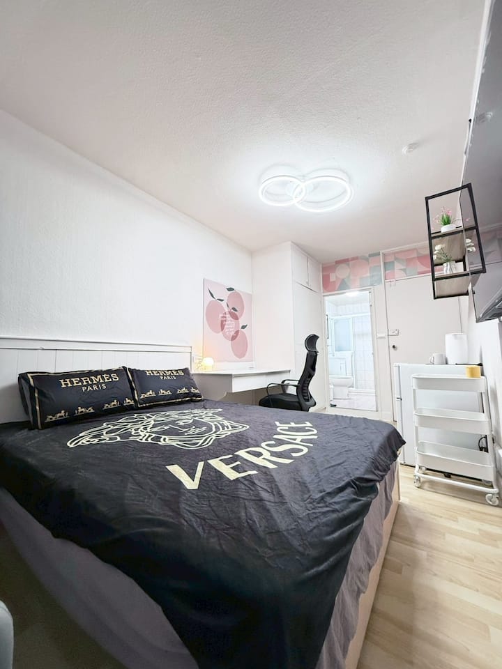 (Autumn D)商務/學生/情侶/商圈/近捷運一分鐘/洗衣機+烘衣機/藥局醫院/公園/ - Taipei