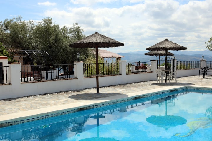 Cozy & Family-friendly Apartment - Iznájar