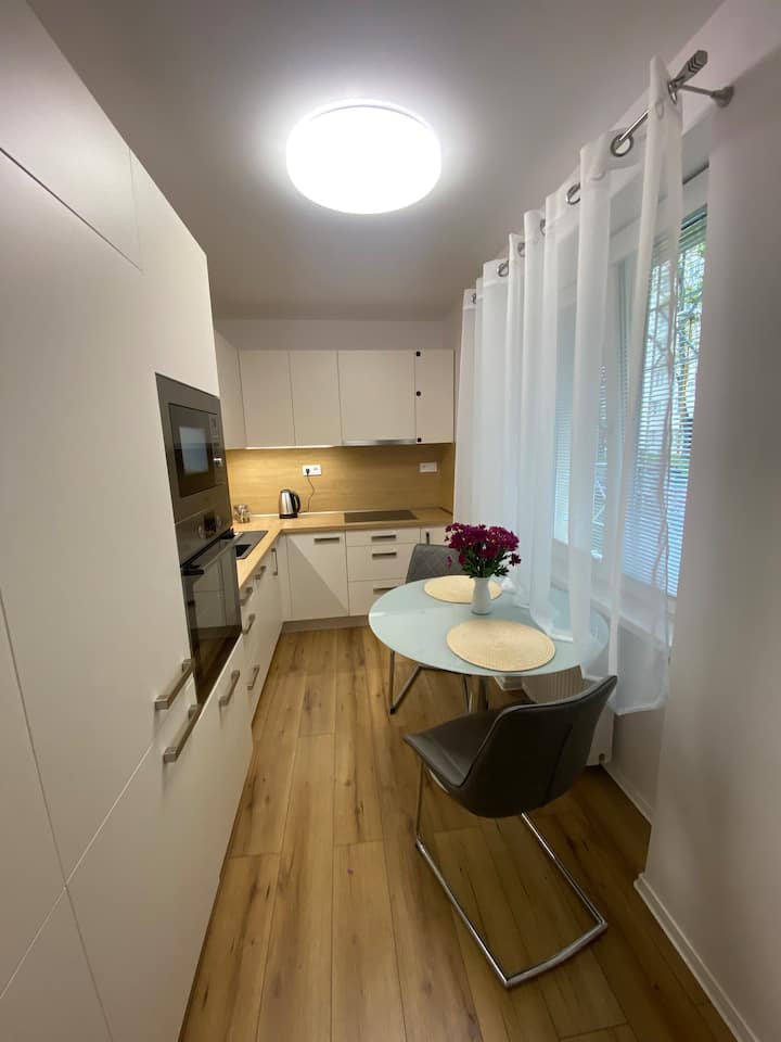 Modern Flat Close To Old Town - Košice