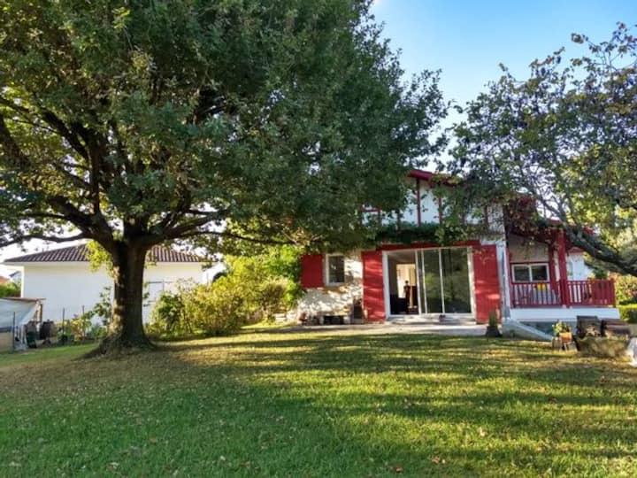 Belle Demeure Et Grand Jardin - Hendaye