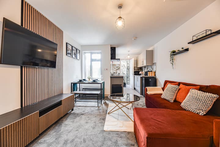 Stylish Flat Near Co-op Arena & Etihad Stadium - Manchester