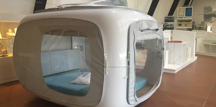 Sleeping Among Airplanes - Indoor Cube - Cuxhaven