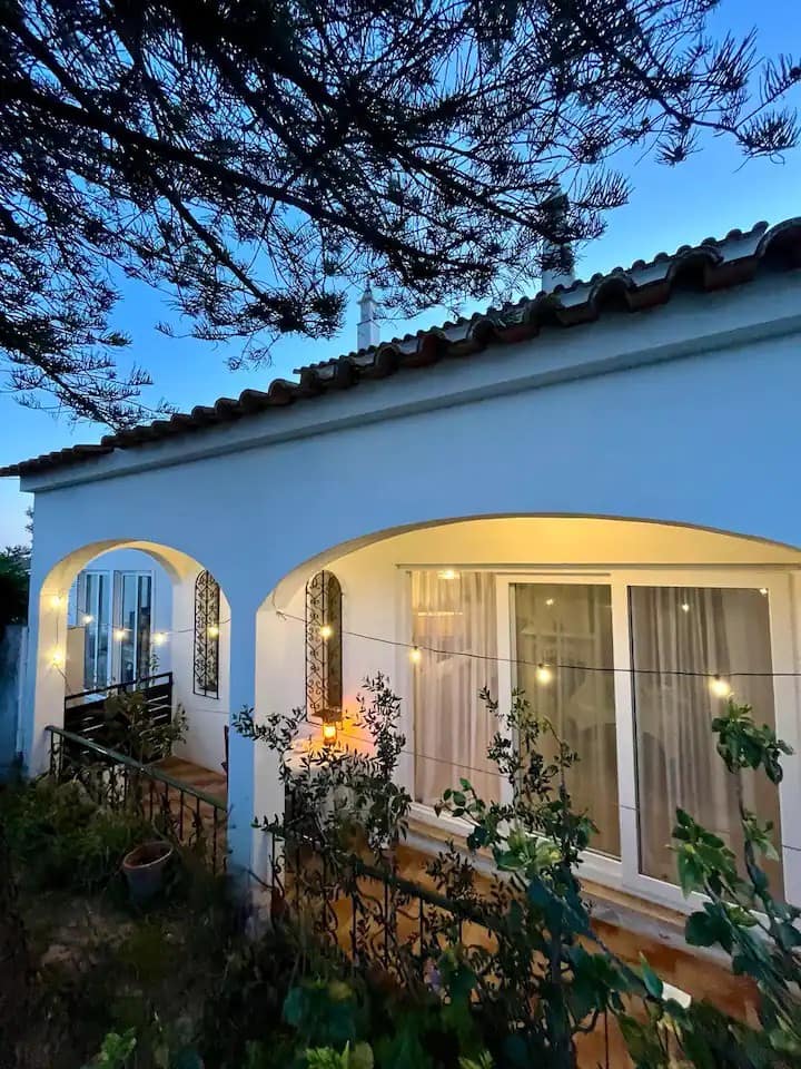 Room In A Guest House, Albufeira - Albufeira