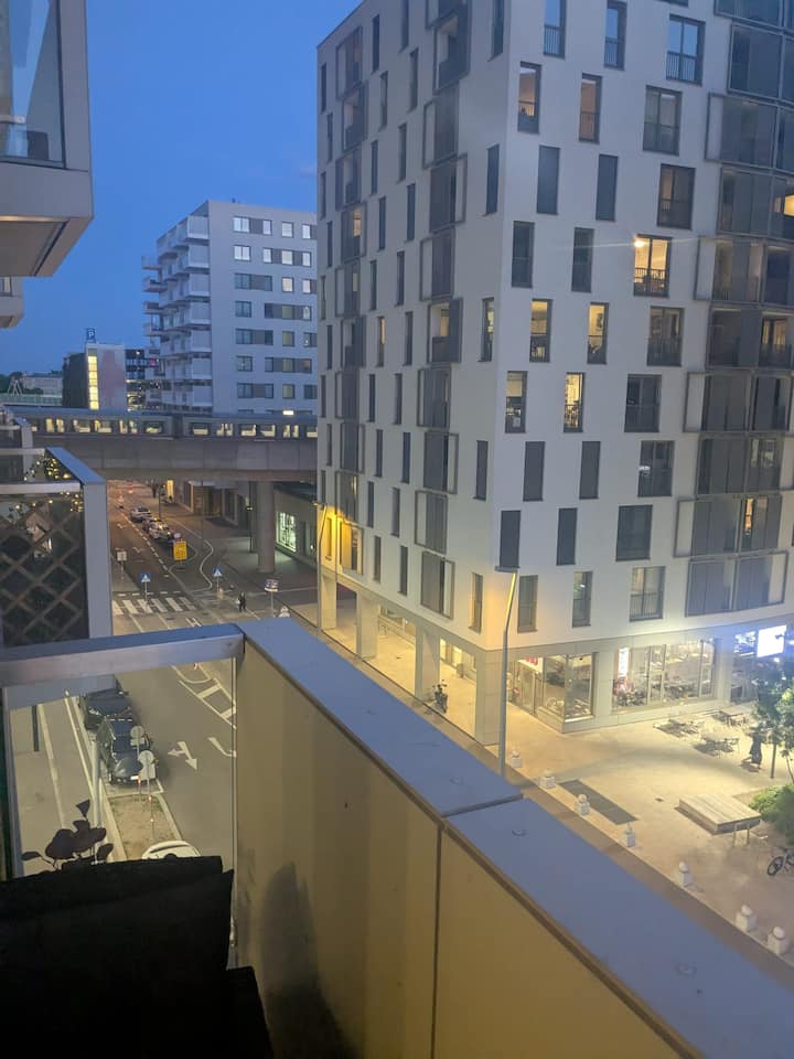 Modern 3 Room Flat Highrise Near Prater & Danube - Wenen