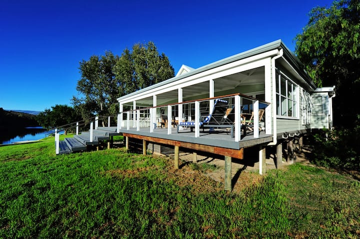 Remote R&r On The Breede River - Malgas