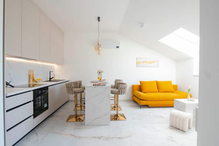 Apartment Gold With Balcony - Sinj
