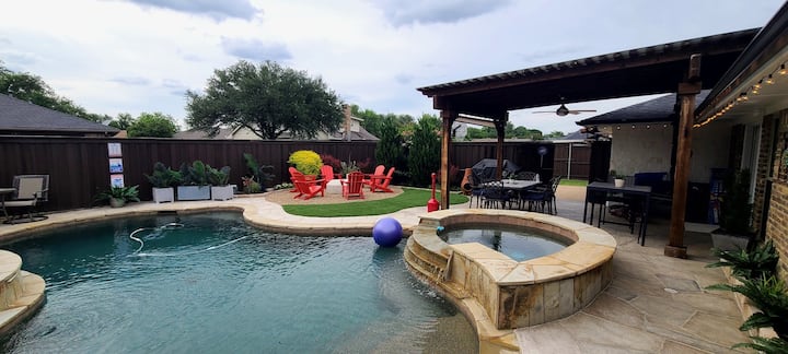 4br Sleeps 10/ 2.5 Baths W/pool, Grill, Air Hockey - Richardson, TX