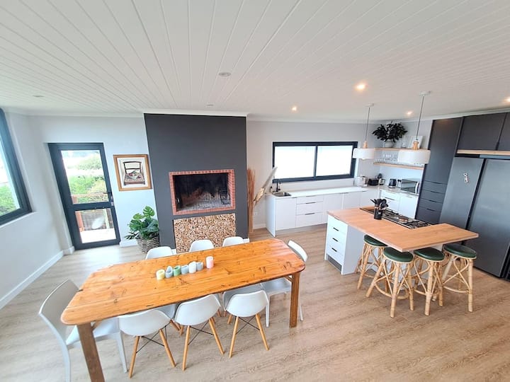 Family House In Voelklip - Hermanus
