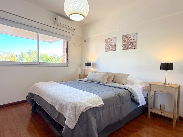 Bright Palermo Hollywood Loft  Balcony & Grill - Argentina