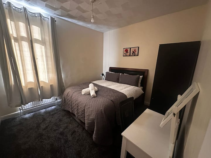 Lovely Home In Manchester - Rochdale