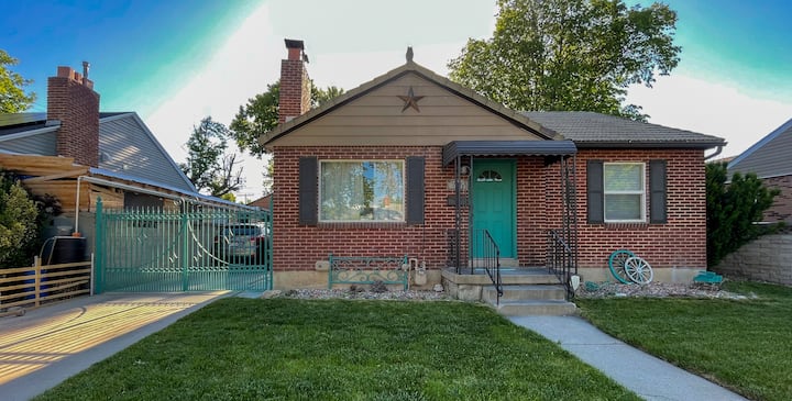 Peaceful Slc Stay, Backyard + 10 Min To Airport/dt - Salt Lake City, UT