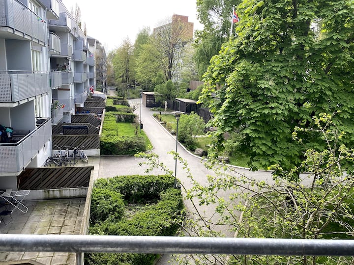 Lys Og Sentral 3-roms På Tøyen, Balkong Og Heis - Oslo
