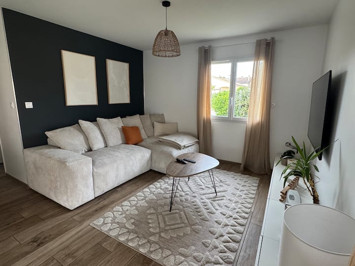 Maison Paisible Avec Jardin - Aubenas