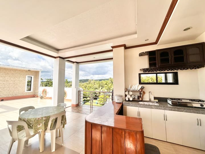 Modern Hills & Waves Getaway Cebu - Balamban
