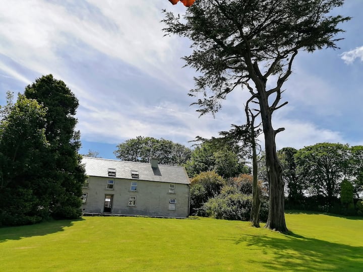 Hawthorn Farmhouse, West Cork - Skibbereen