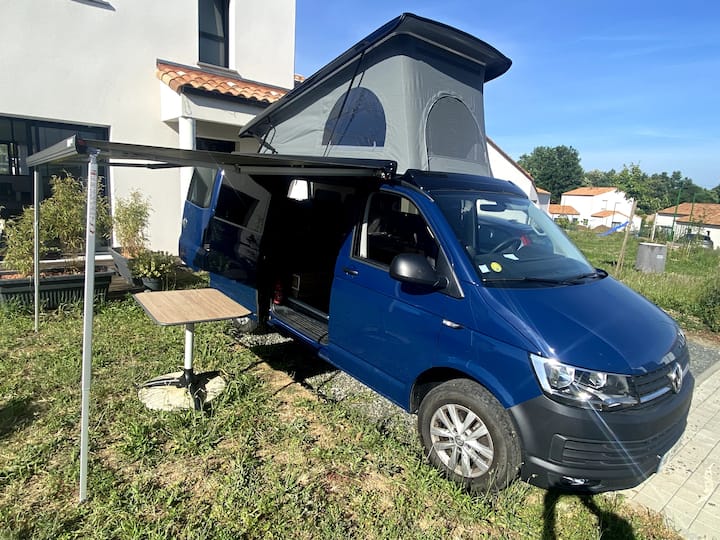 Volkswagen Camping Van Vw T6 - Clisson