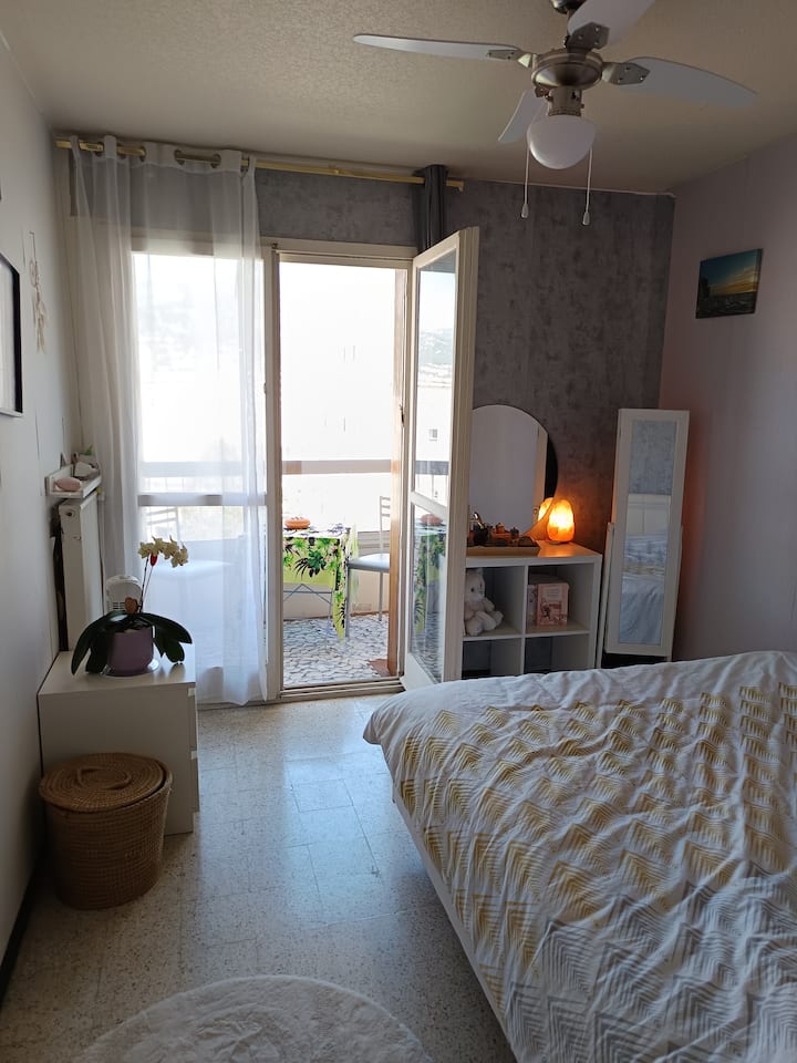 Chambre Avec Balcon - Toulon