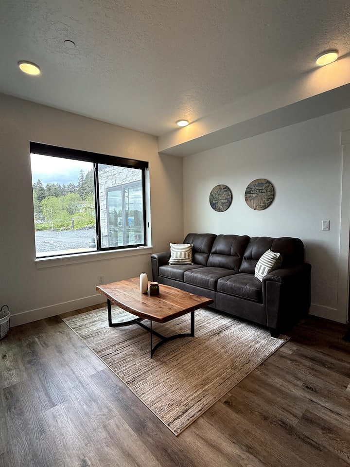 Spacious Accessible Ground Floor Getaway A101 - Juneau, AK