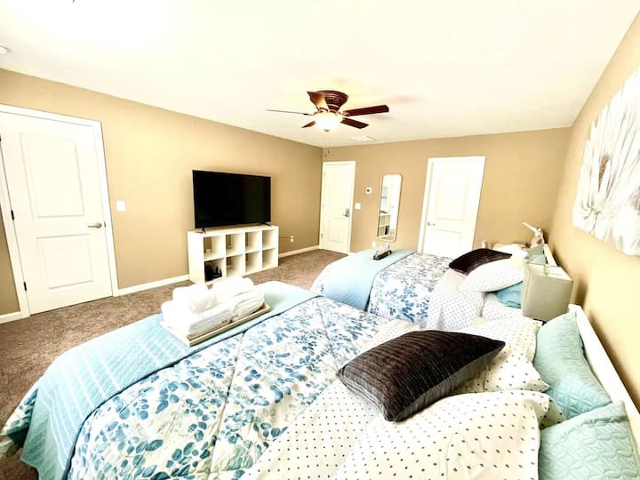Two Beds With Private Bathroom - Gainesville, GA