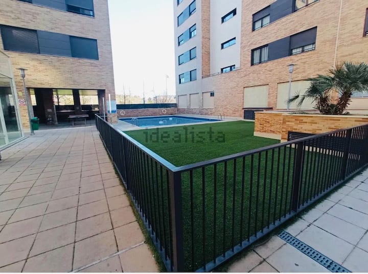 La Puerta De Logroño (Piscina) - Logroño