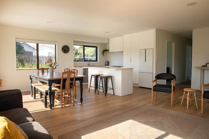 Sunny, Stylish & Spacious - Mount Maunganui