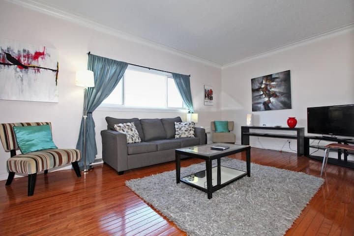 Niagara Skyline 6 Bedroom Villa - Niagara Falls