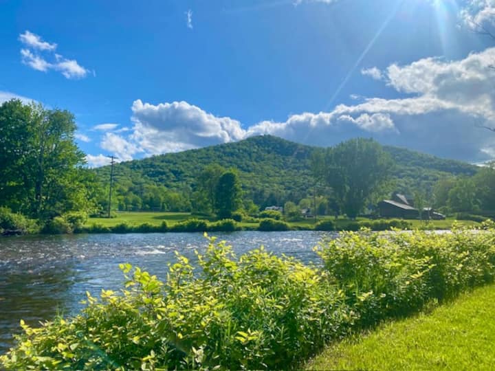The River House - Mohawk Trail State Forest, Charlemont