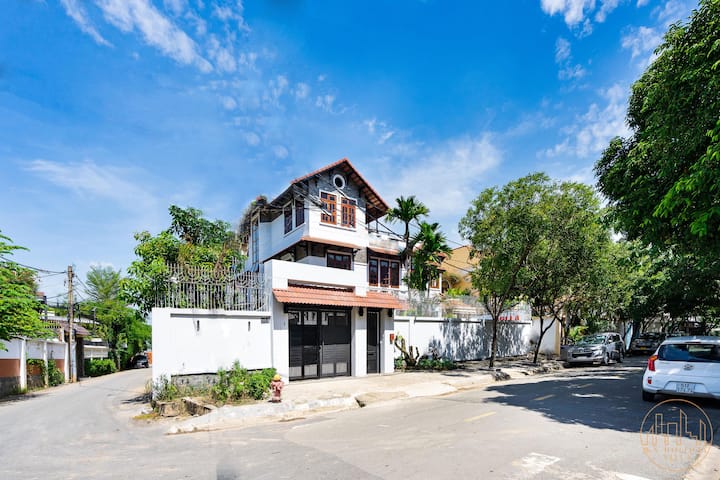 Kn5 Holiday Villa Big Yard & Pool - Ho Chi Minh City