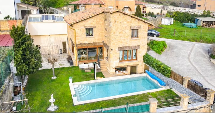 Espectacular Casa Rural Con Piscina Y Barbacoa - Navarra