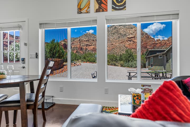 Chimney Rock Suite (Unit C) - Red Rock Retreat - Sedona, AZ