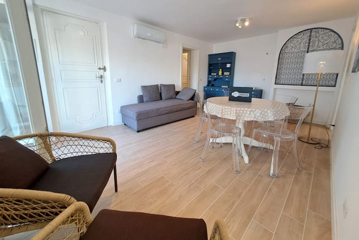 Attico Con Terrazzo A Terracina - Terracina