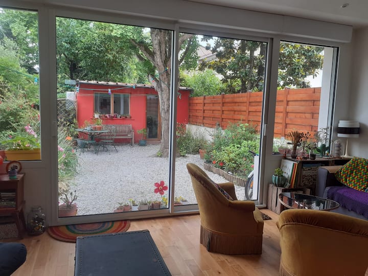 Maison Familiale Lumineuse Et Colorée Au Calme - Talence