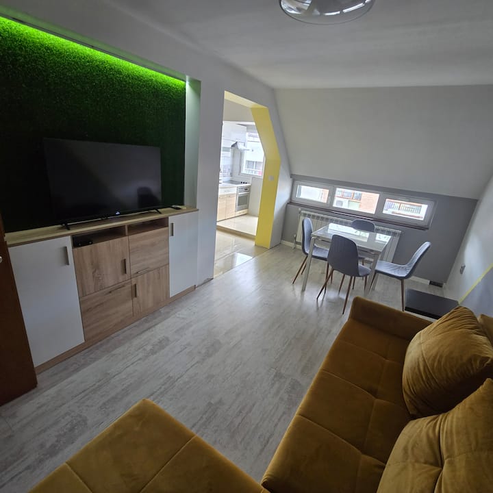 Central Seaside Apartment - Burgas