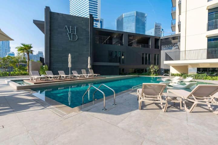 Stylish 1-bedroom Apartment In Business Bay - Dubai