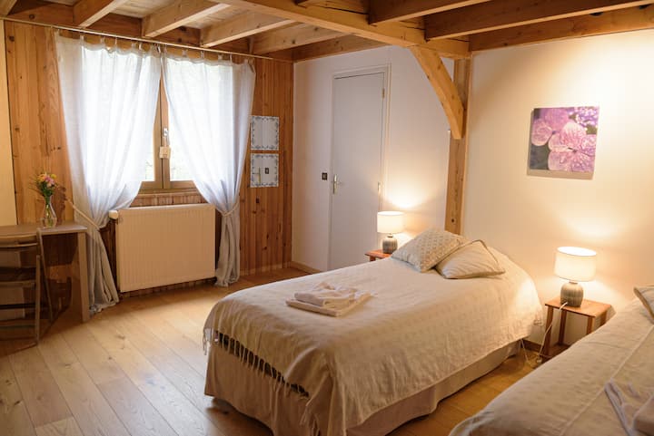 Chambre à 5 Lits à Terre De Jor - Le Bugue