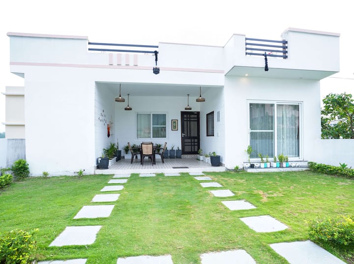 The White Orchid |3br Villa |Dehradun By Homeyhuts - Dehradun