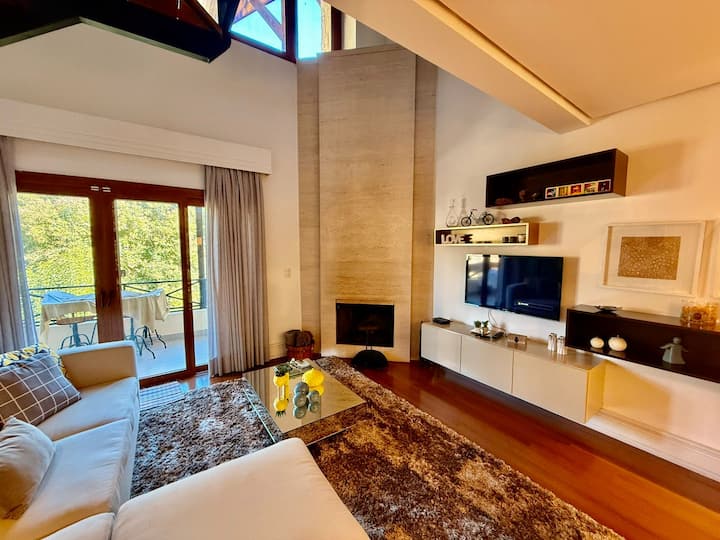 Magnífico Apartamento Em C.j. - Campos do Jordão