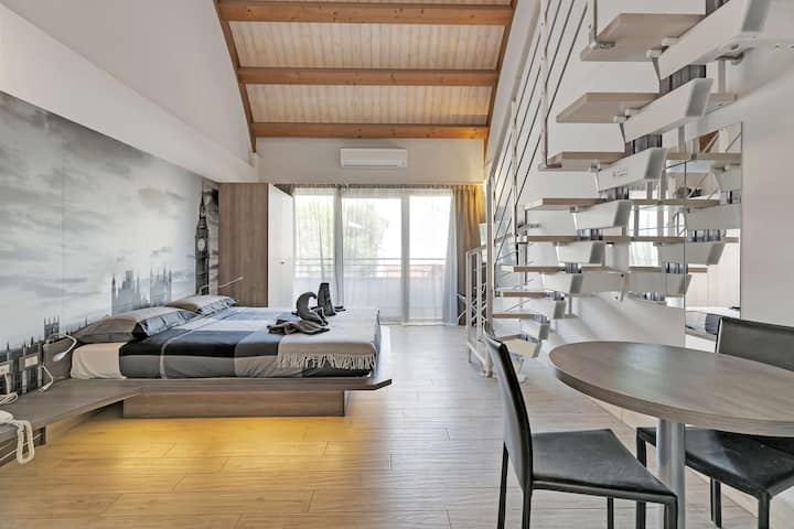 Suite A Tema: London & Parking A 20' Dal Duomo! - Milan