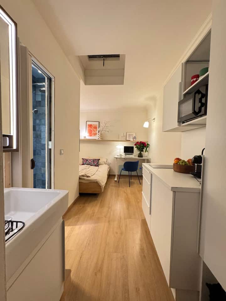 F2*)cosy 15 M2 Hyper-equipped Studio @Midi Station - Brüssel