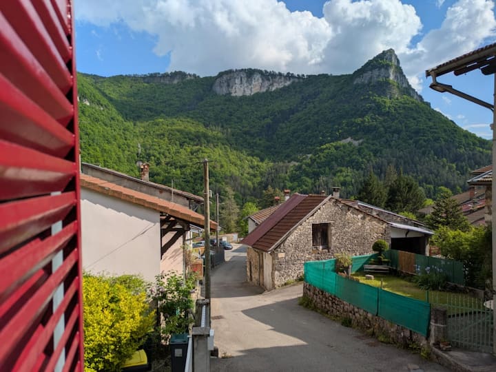 Maison Traditionnelle - Chaley